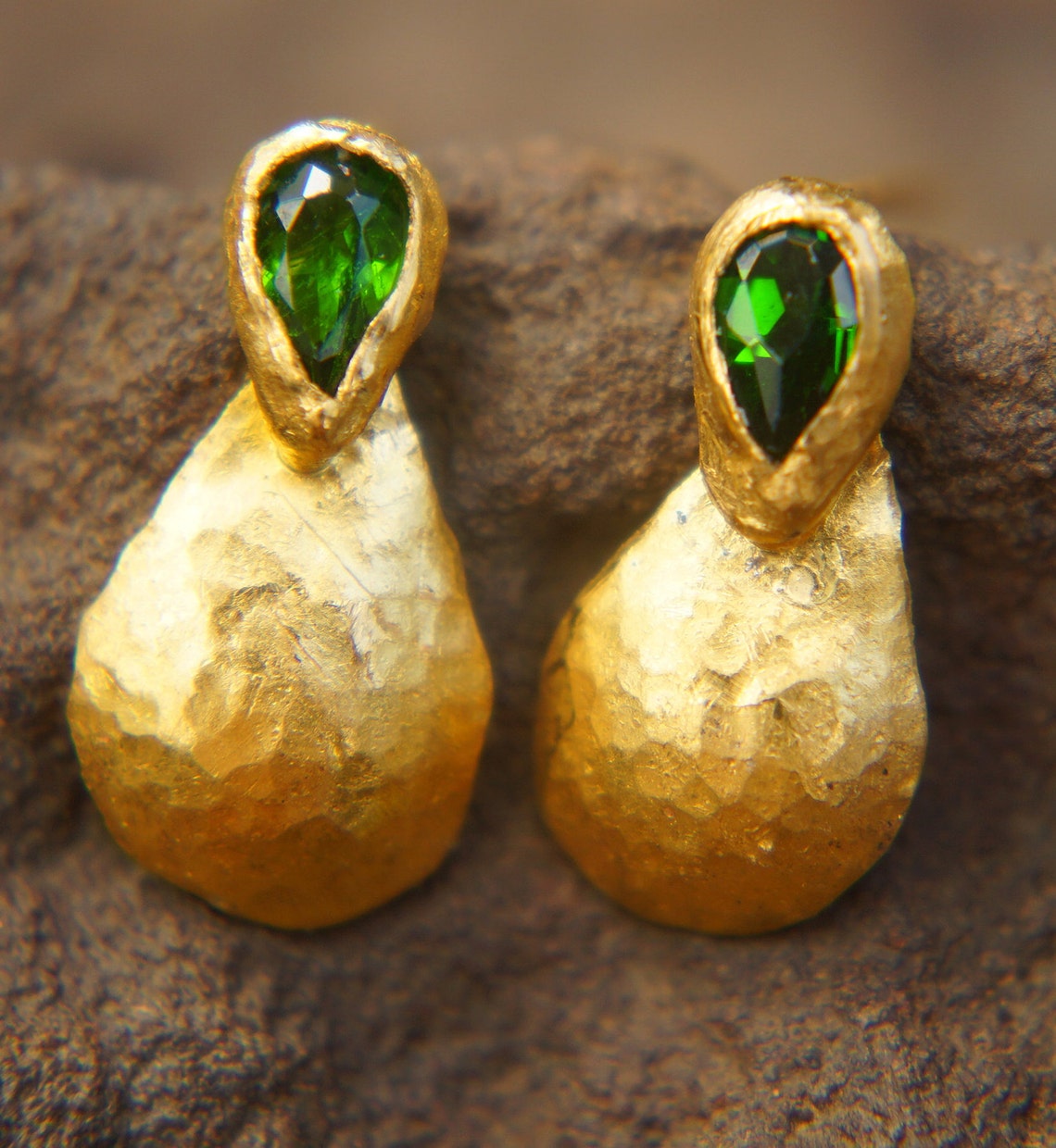 Solid 24k Gold//green Drop Earrings//24k Gold Studs// 24k Gold - Etsy