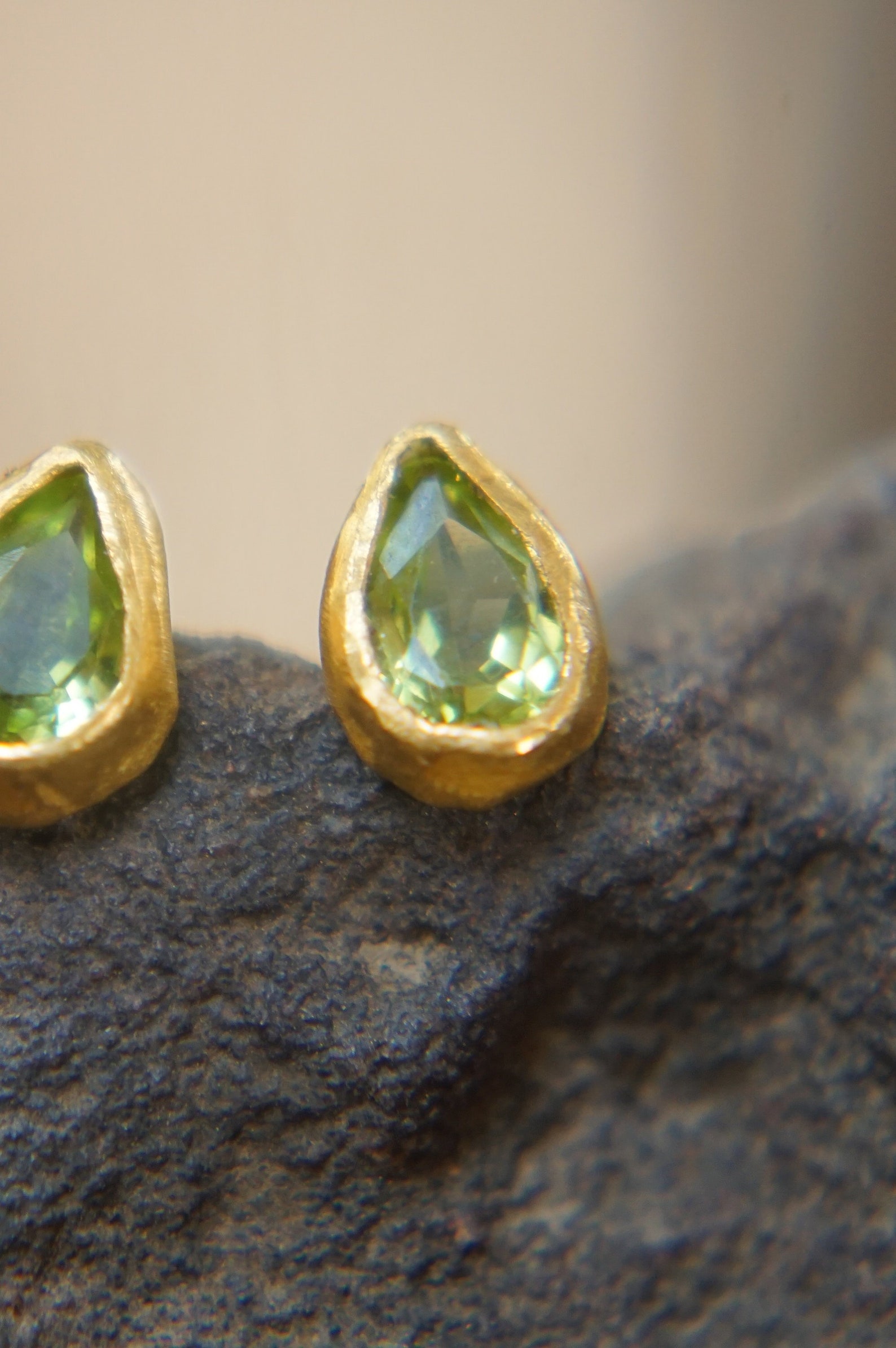 Solid 24k Gold//green Drop Earrings//24k Gold Studs// 24k Gold | Etsy