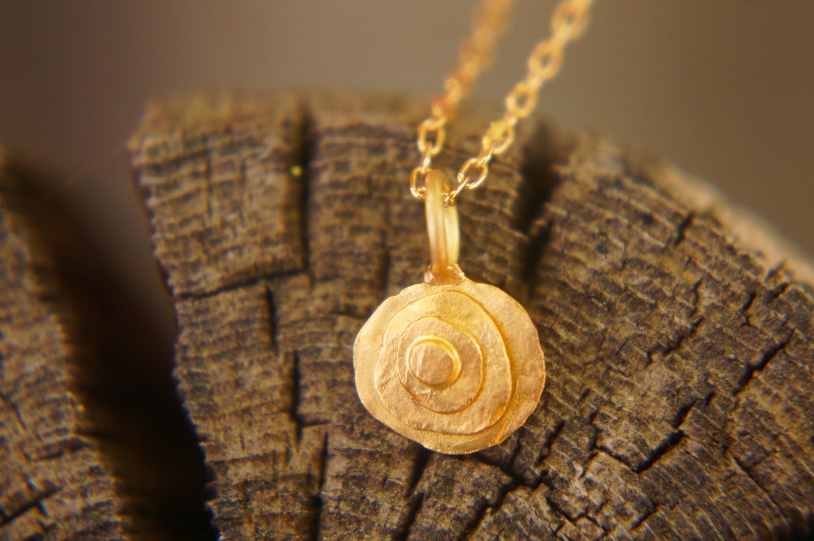 24k Gold Pendant//basic Gold Necklace//24k Gold Circle - Etsy