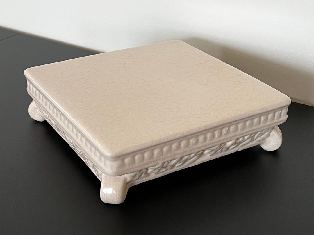 Beige Ceramic Plant Stand - Greek Pedestal Style Footed Pedestal Table ...