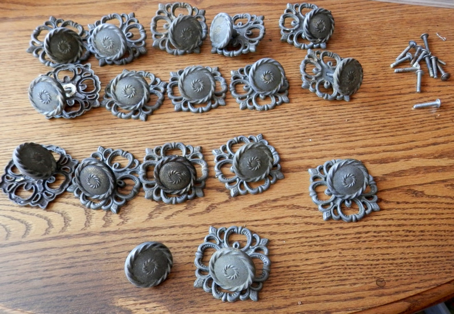 16 Vintage Fancy Knobs With Back Plates - Etsy