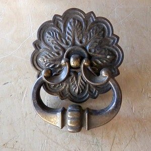 One 1 Large Ring Pull Vintage, Antique Brass Finish, - Etsy