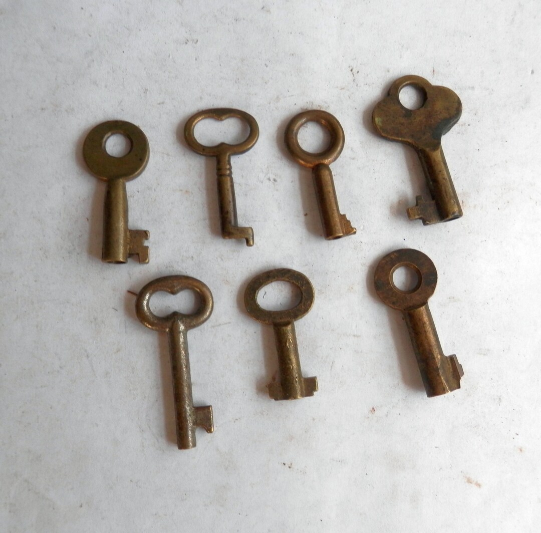 Seven 7 Cast Brass Antique Original Keys Barrel Skeleton - Etsy
