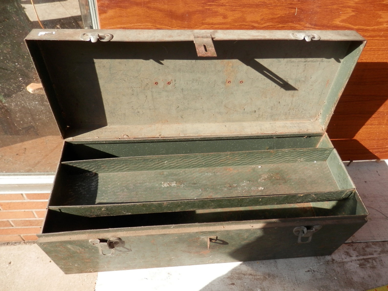 Antique Metal Tool Box With Lift Out Tray Geen Paint Leather - Etsy