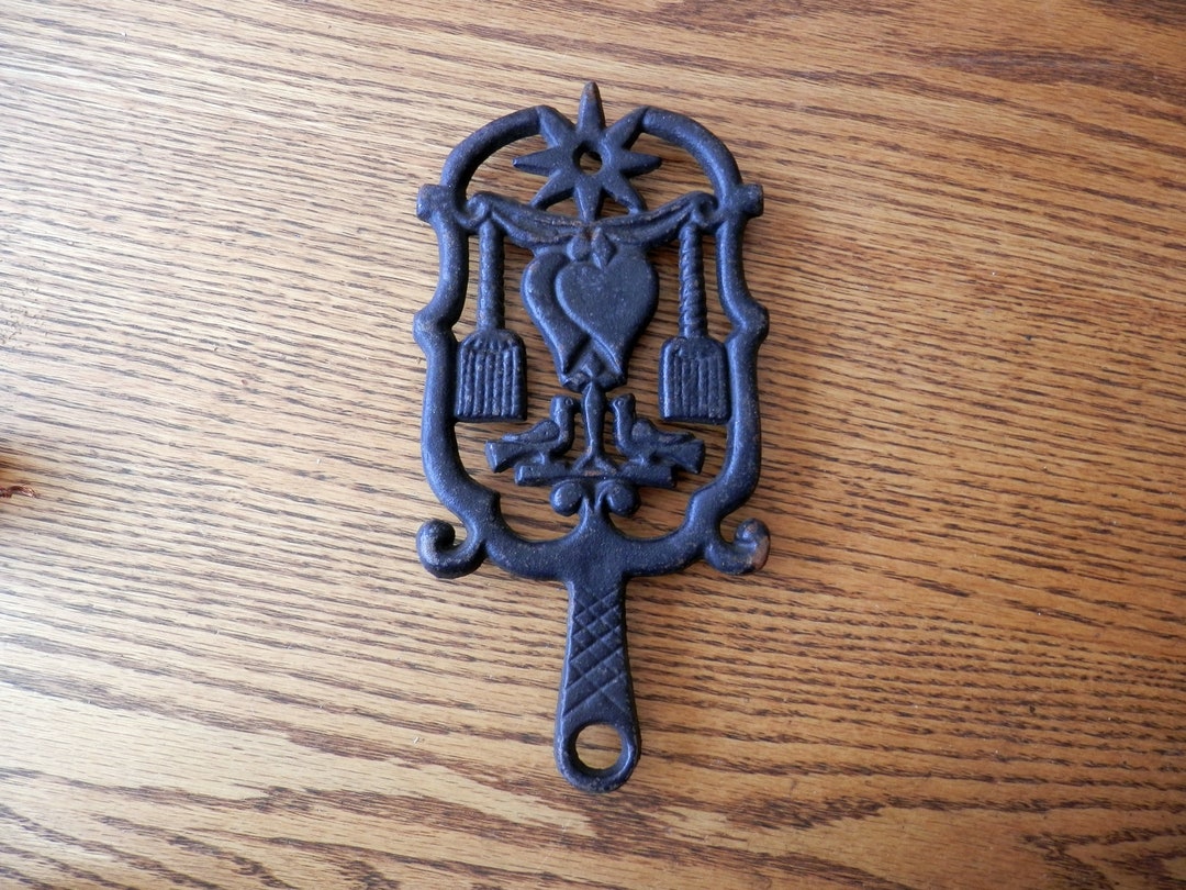 Vintage Cast Iron Trivet - Etsy