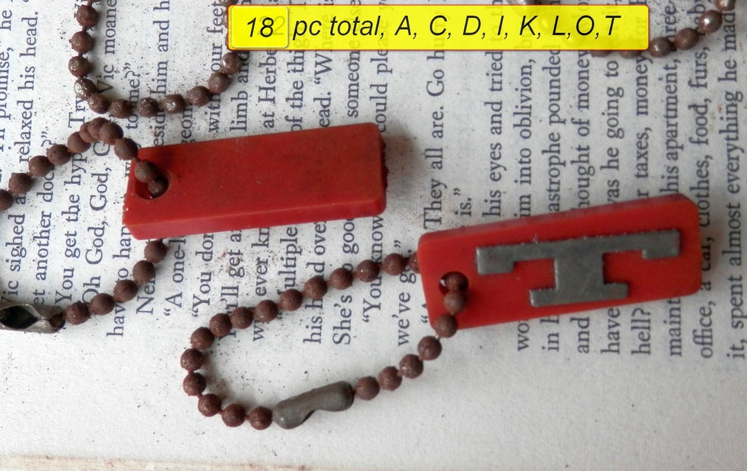 18 Pc Total, of 1950-60s Key Chains Plastic With Letters on Them A, C ...
