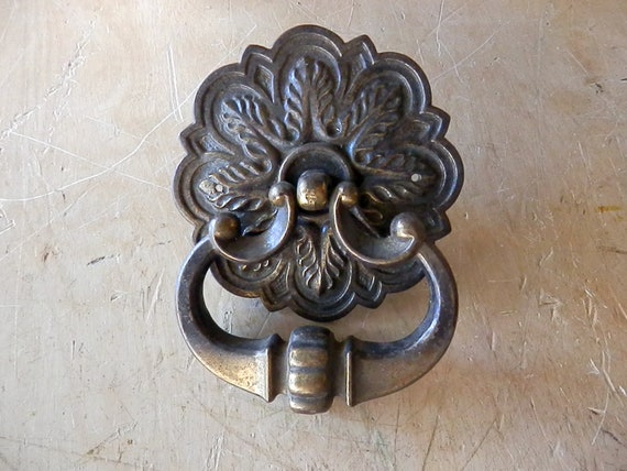 One 1 Large Ring Pull Vintage Antique Brass Finish | Etsy