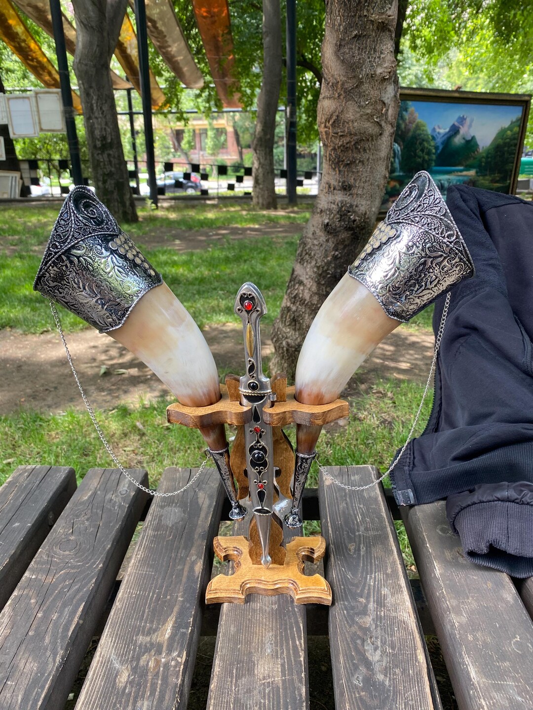 Drinking Horns With Stand and Dagger for Wedding, Viking Drinking Horn ...