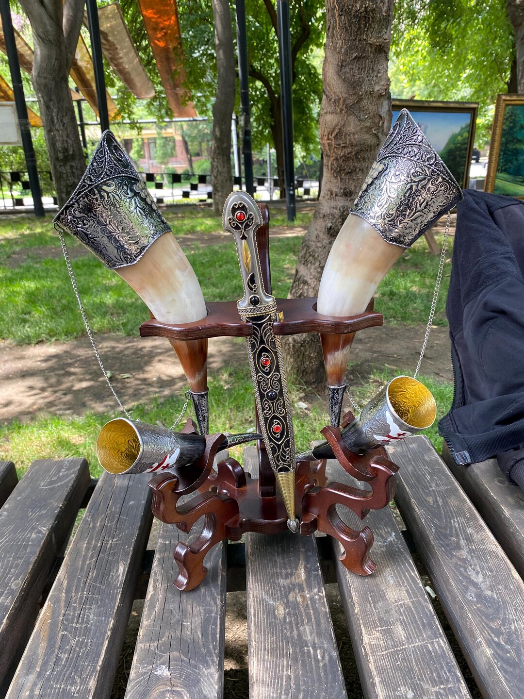 Drinking Horns With Stand and Dagger for Wedding, Viking Drinking Horn ...