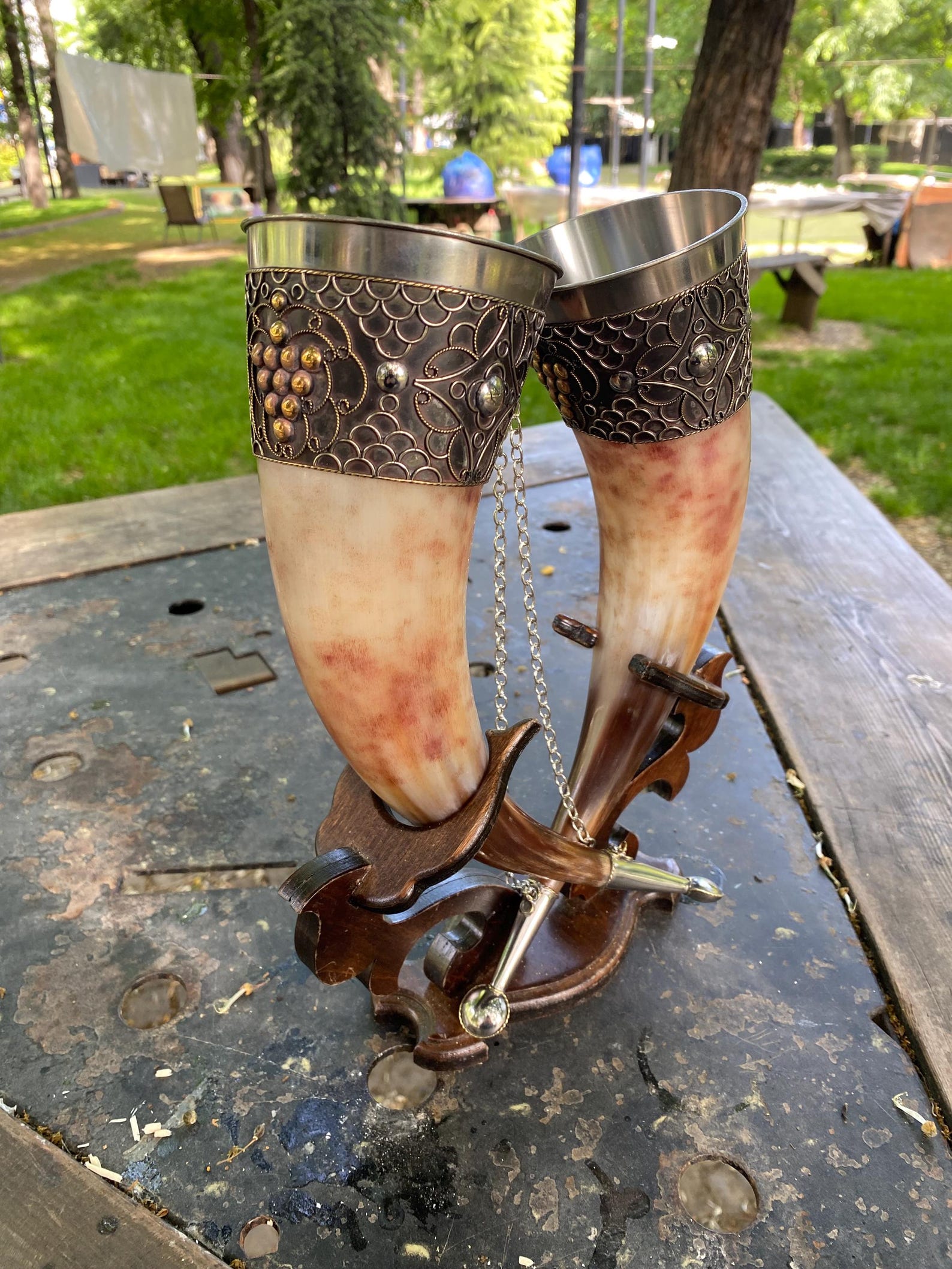 Drinking Horns With Stand for Wedding, Viking Drinking Horn ...