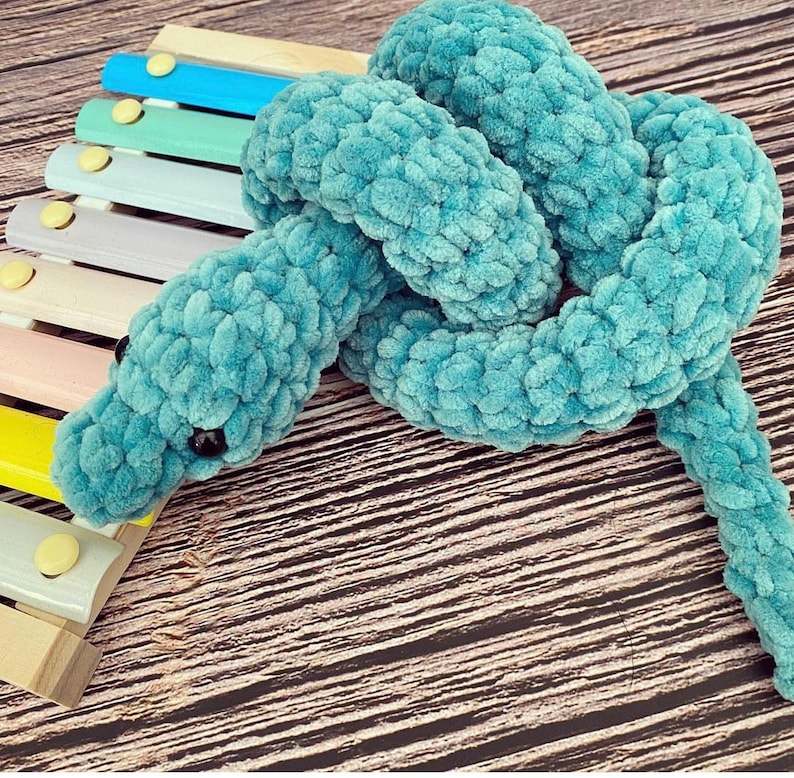 Snake Crochet Pattern and Tutorial / Viral Crochet Snake / Amigurumi ...