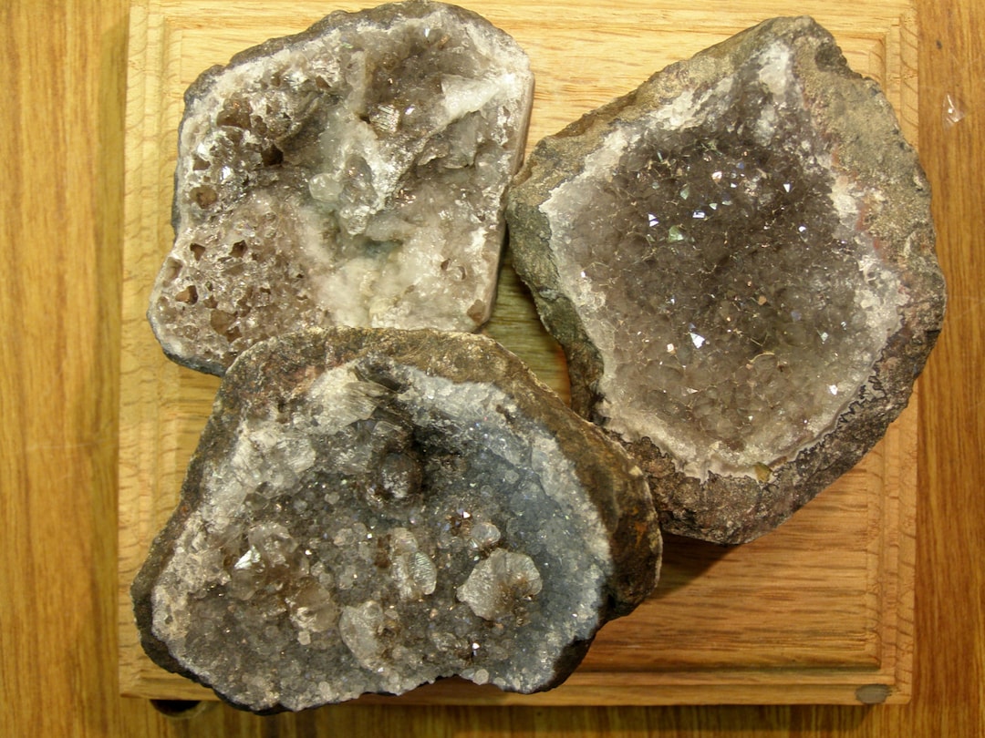 9103 3 Geode Pieces Lot of 3 Pieces of Broken Geode Total Weight 7 1/4 ...
