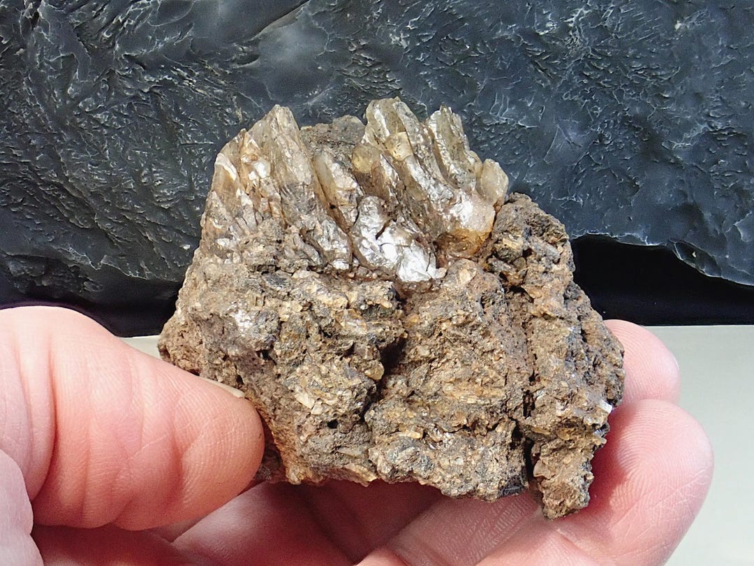 30880 Oregon Sunstone Specimen Sunstone the Oregon State Gemstone in ...