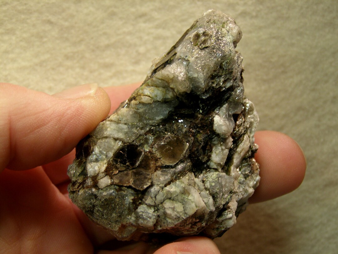9136 Mica Pegmatite Mineral Specimen 2 1/2 X 2 X 1 3/4 Inches 126 Gm ...