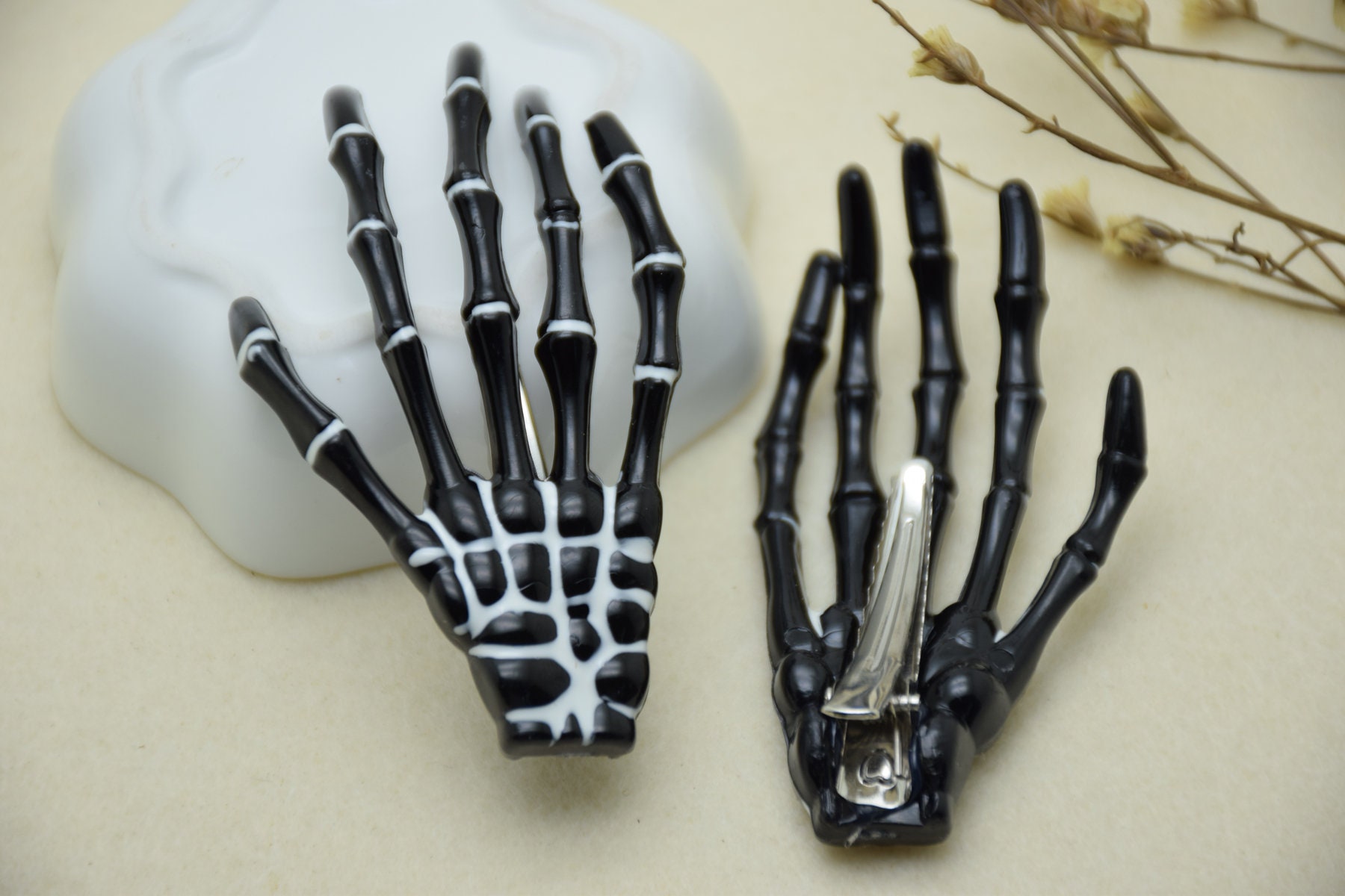Choose Colors-12 Pcs Plastic Skull Hand/skeleton Hand With - Etsy