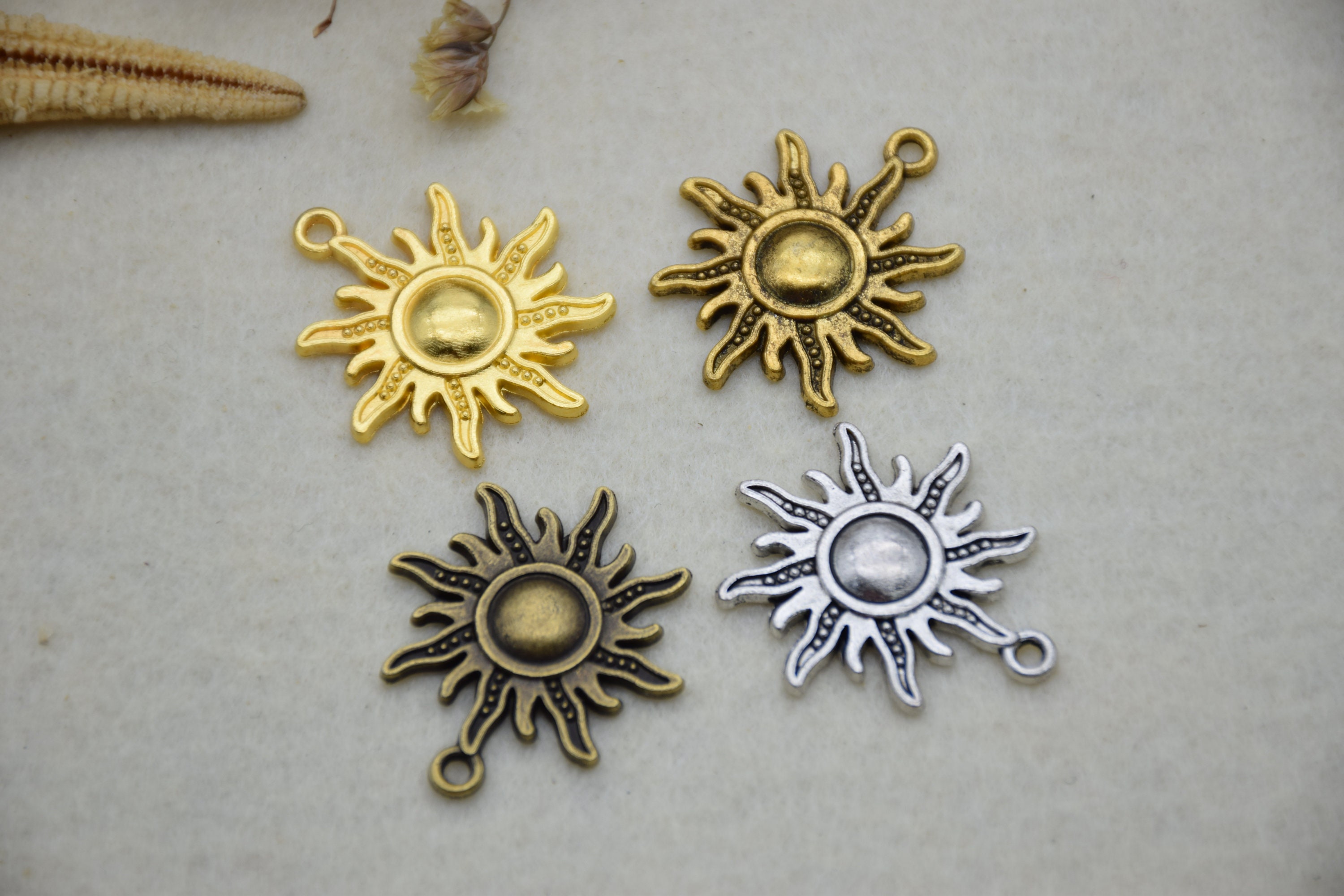12 Sun Rays Charm Pendant,starburst Ornament Necklace Charm,jewelry ...