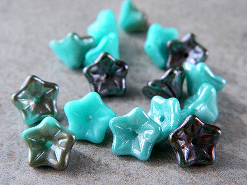 40 Blue Turquoise Glass Trumpet Flower Bead MIX 8x5mm Czech Glass Beads ...