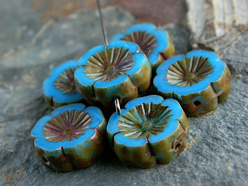 10 Rustic Picasso Azure Blue PANSY FLOWER Beads 14mm, Czech Glass Beads ...