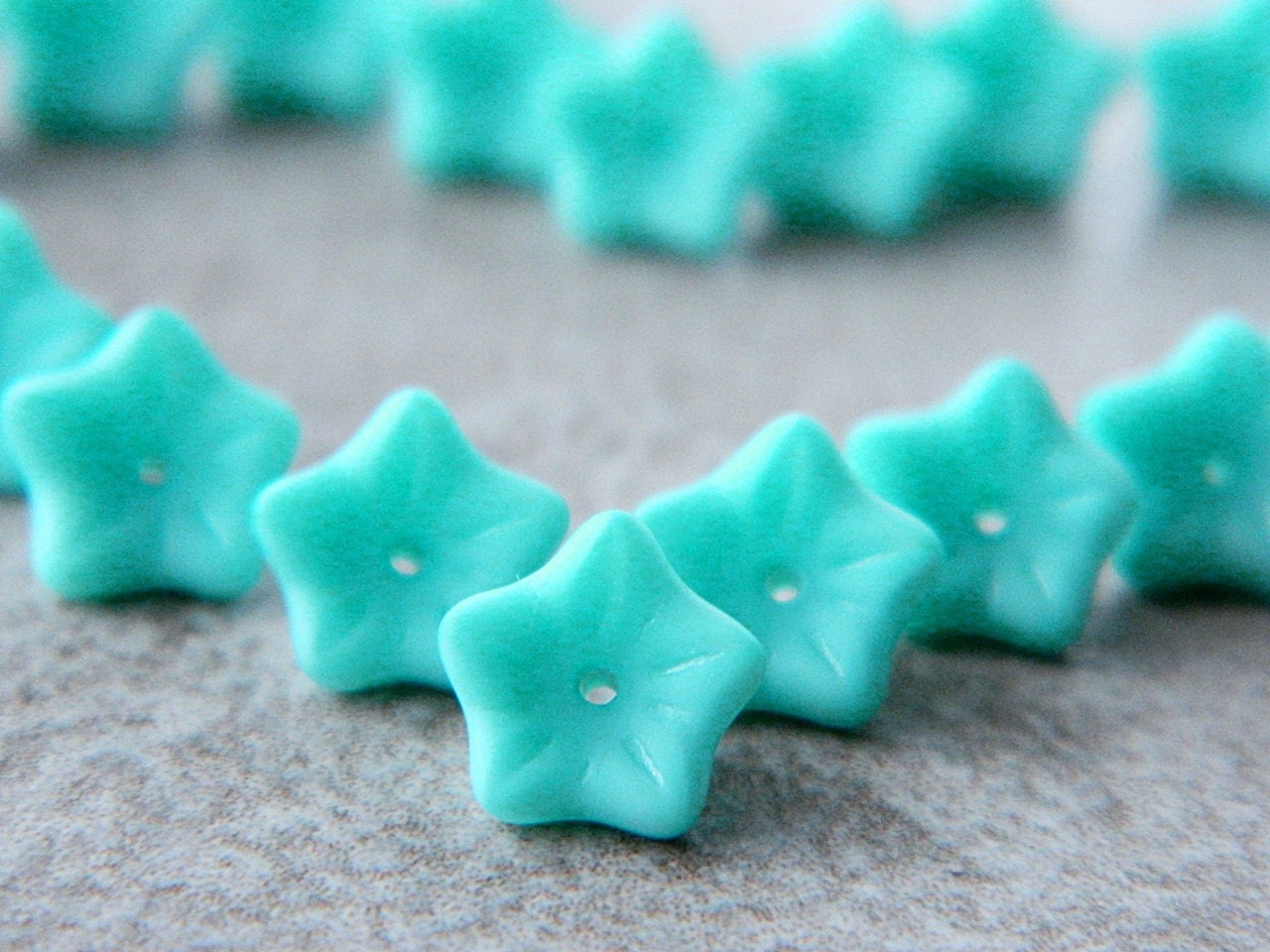 50 Coral Blue Turquoise Glass Trumpet Flower Beads 8x5mm Perles Perlen ...
