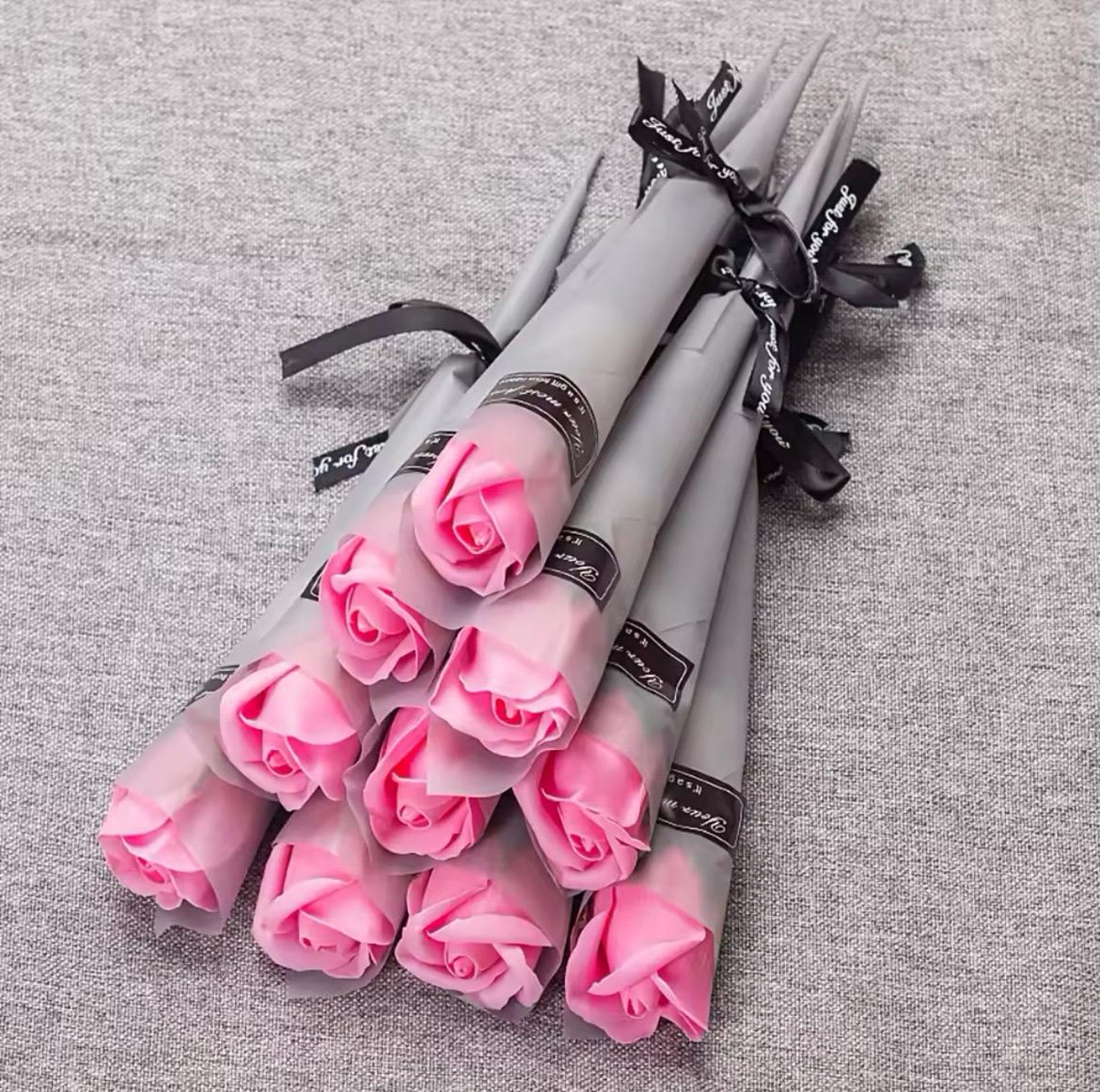 Romantic Single Rose Bouquet for Teacher's Day, Valentine's Day, and Mother's Day – Artificial ...