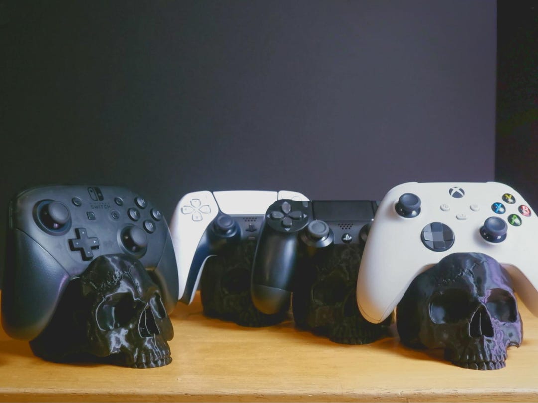 Skull Controller Holder Stand 3D Printed Spooky Gaming Decoration - Etsy