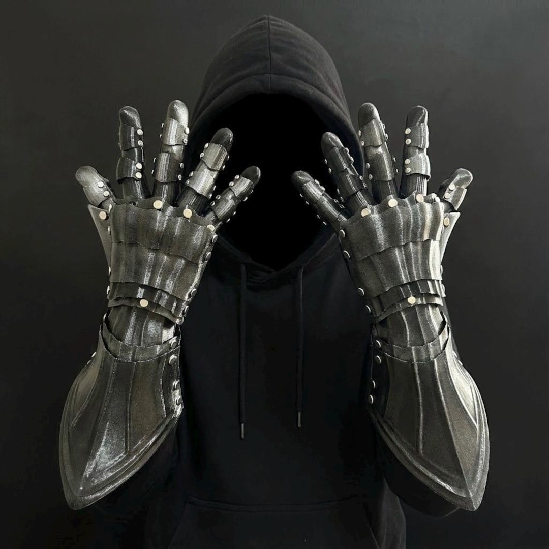 Articulated Gauntlets With Movable Fingers | Medieval Fantasy Armor ...