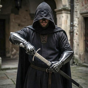 Articulated Gauntlets With Movable Fingers | Medieval Fantasy Armor ...