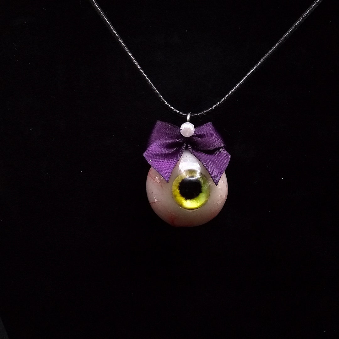 Creepy Cute Realistic Eyeball Necklace, Halloween Jewelry, Oddities ...