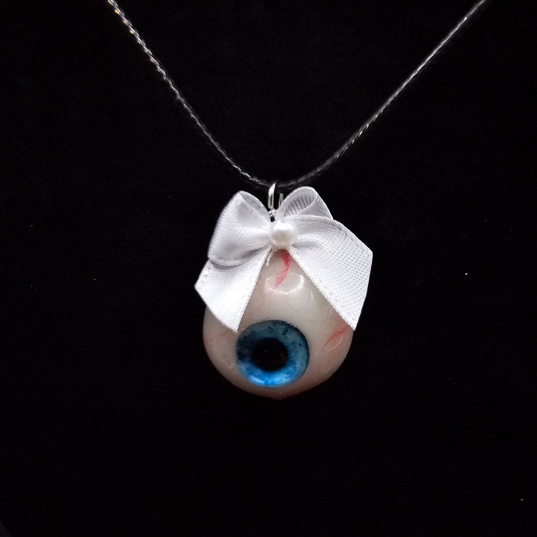 Creepy Cute Realistic Eyeball Necklace, Halloween Jewelry, Oddities ...