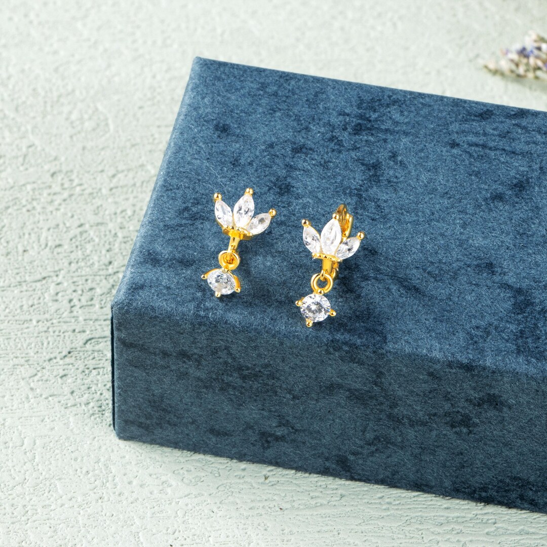 925 Silver Marquise Cut Crown Stud Earrings, Elegant Ladies Earrings ...