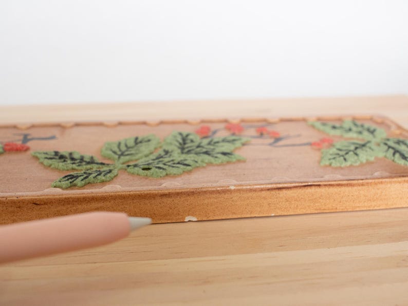 Vtg Flocked Leaf Wall Plaque Cottagecore Chalkware Decor Raised Floral ...