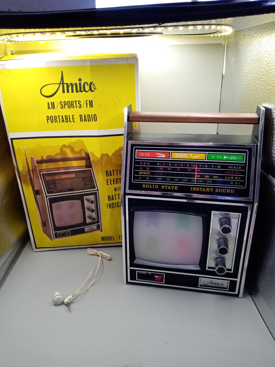Vintage 1970s Retro Solid State Amico AM FM Sports Portable Radio With ...