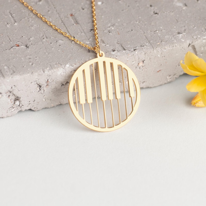 Mel Gold Necklace - Etsy