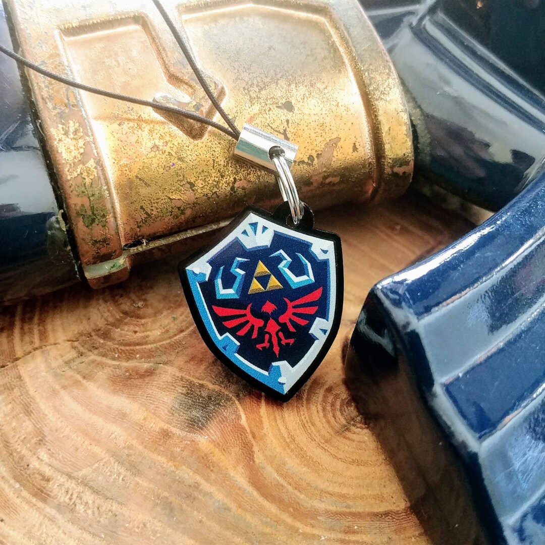 Legend of Zelda Shield Keychain or Phone Charm (1 Inch, Single-sided ...