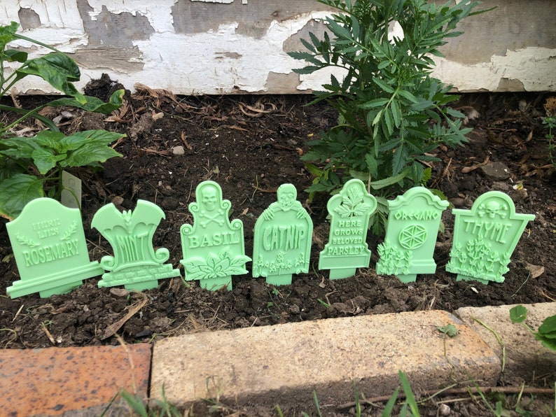 Garden Tags Herb Tombstone Planter Bundle 4 Plant Markers - Etsy
