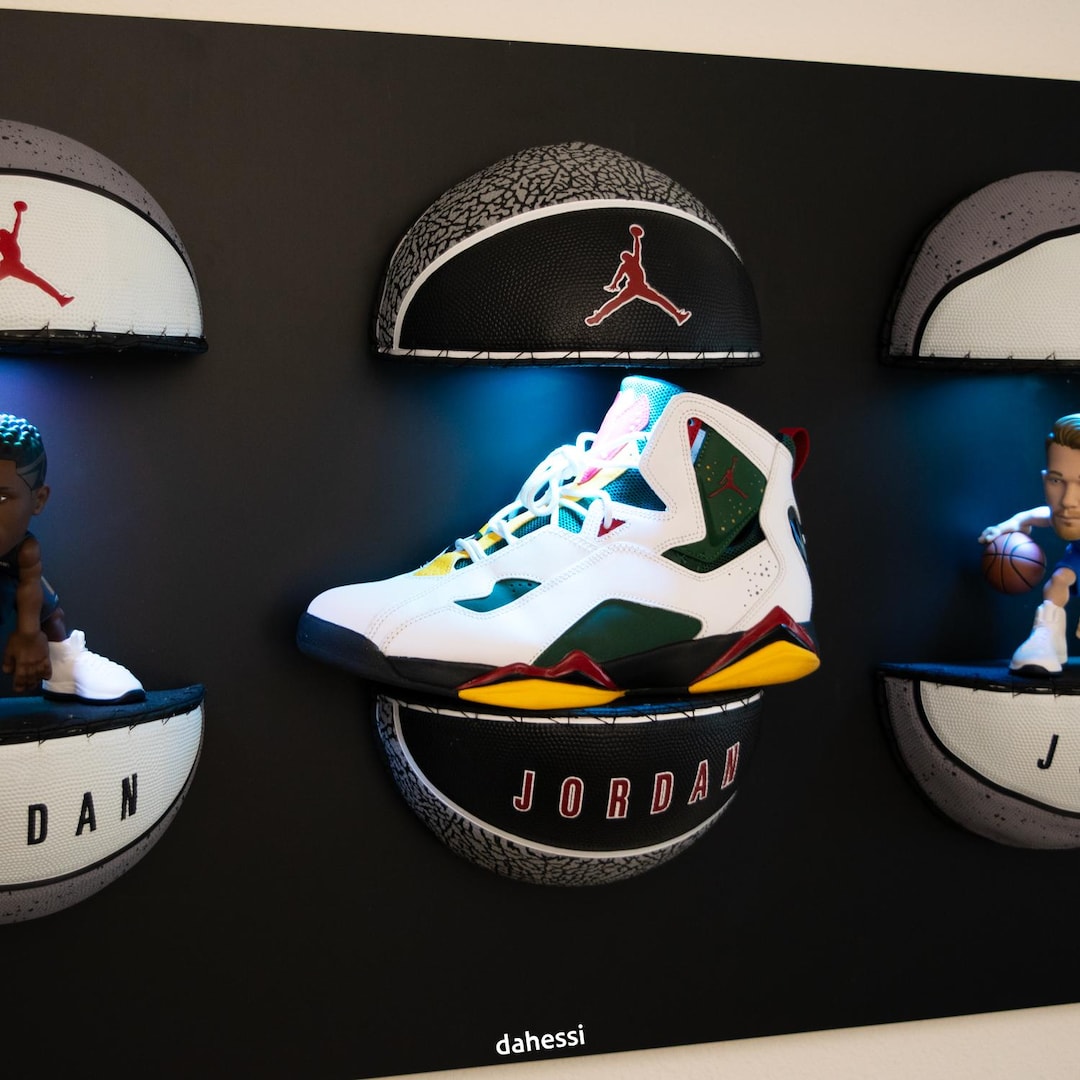 LED Shelf Basketball - Black, Shoe Rack, Floating Shelf, Trophy Display ...