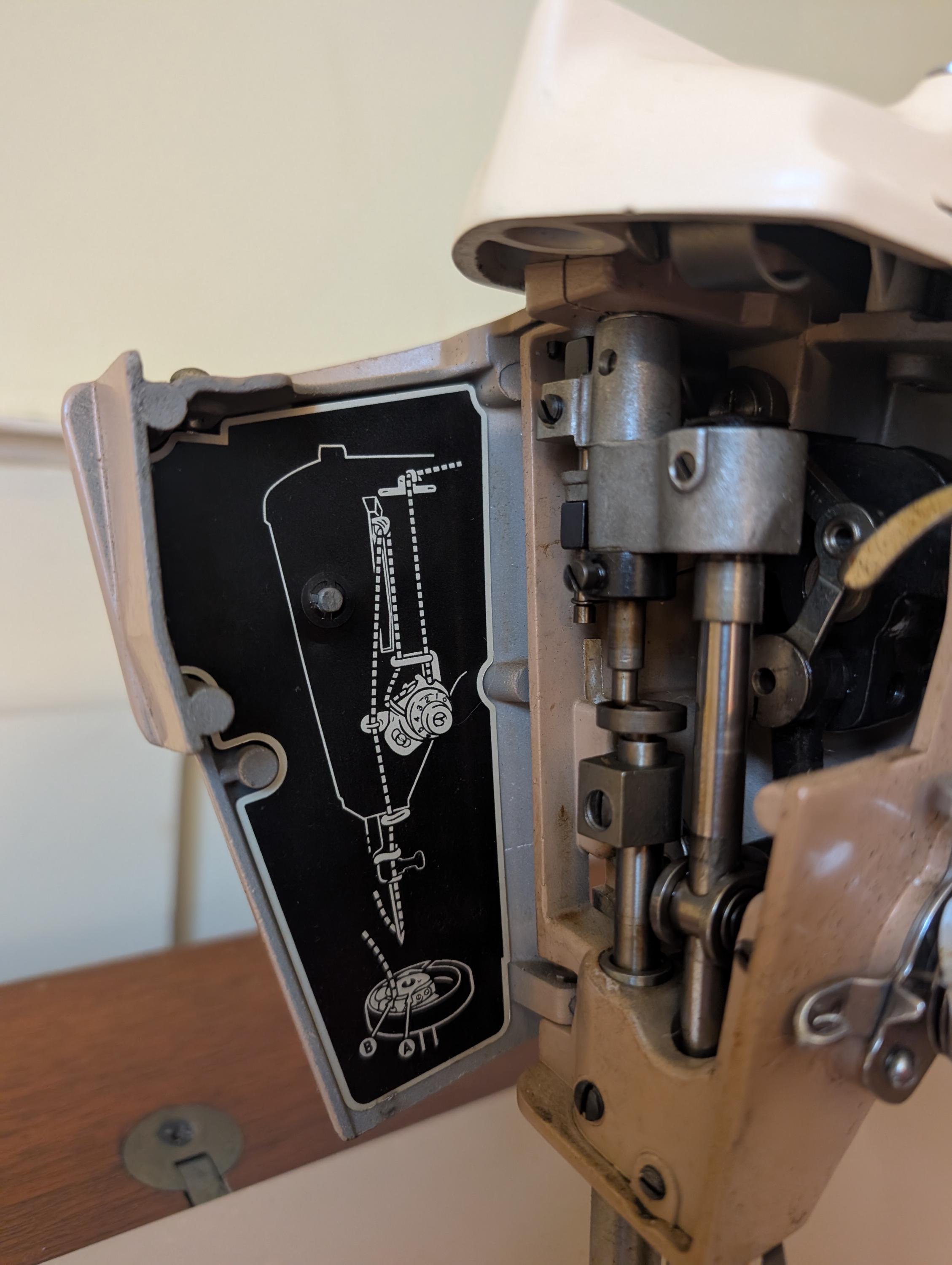 Vintage Singer Sewing Machine Hides Inside Table. - Etsy