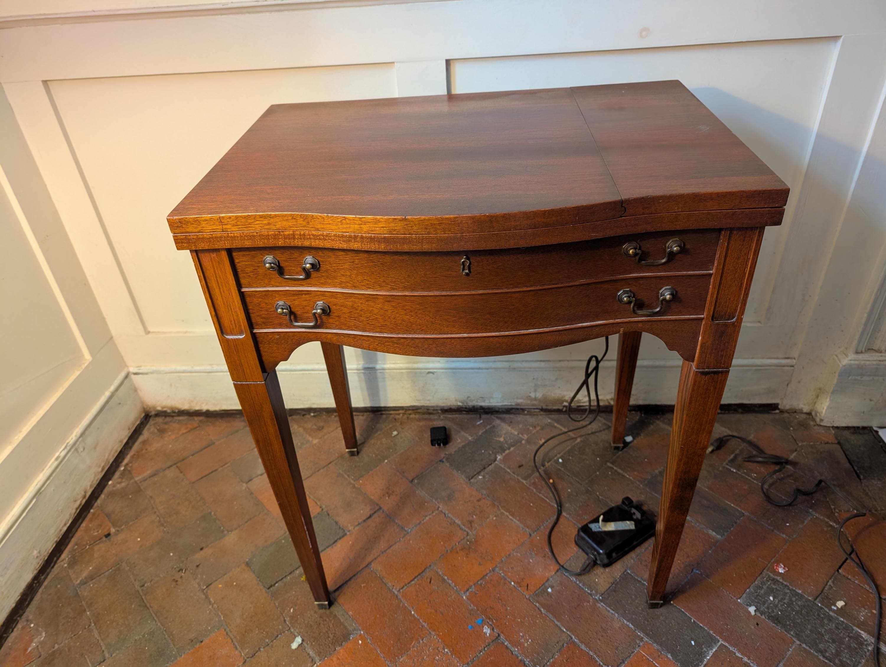 Vintage Singer Sewing Machine Hides Inside Table. - Etsy