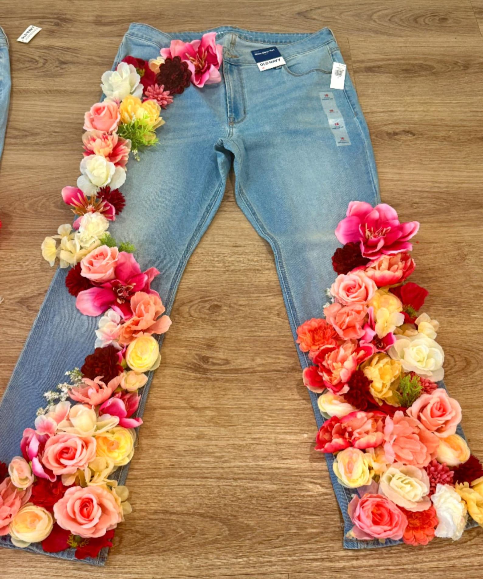 Custom Flower Decorated Jeans Perfect for Photo Shoots! - Etsy