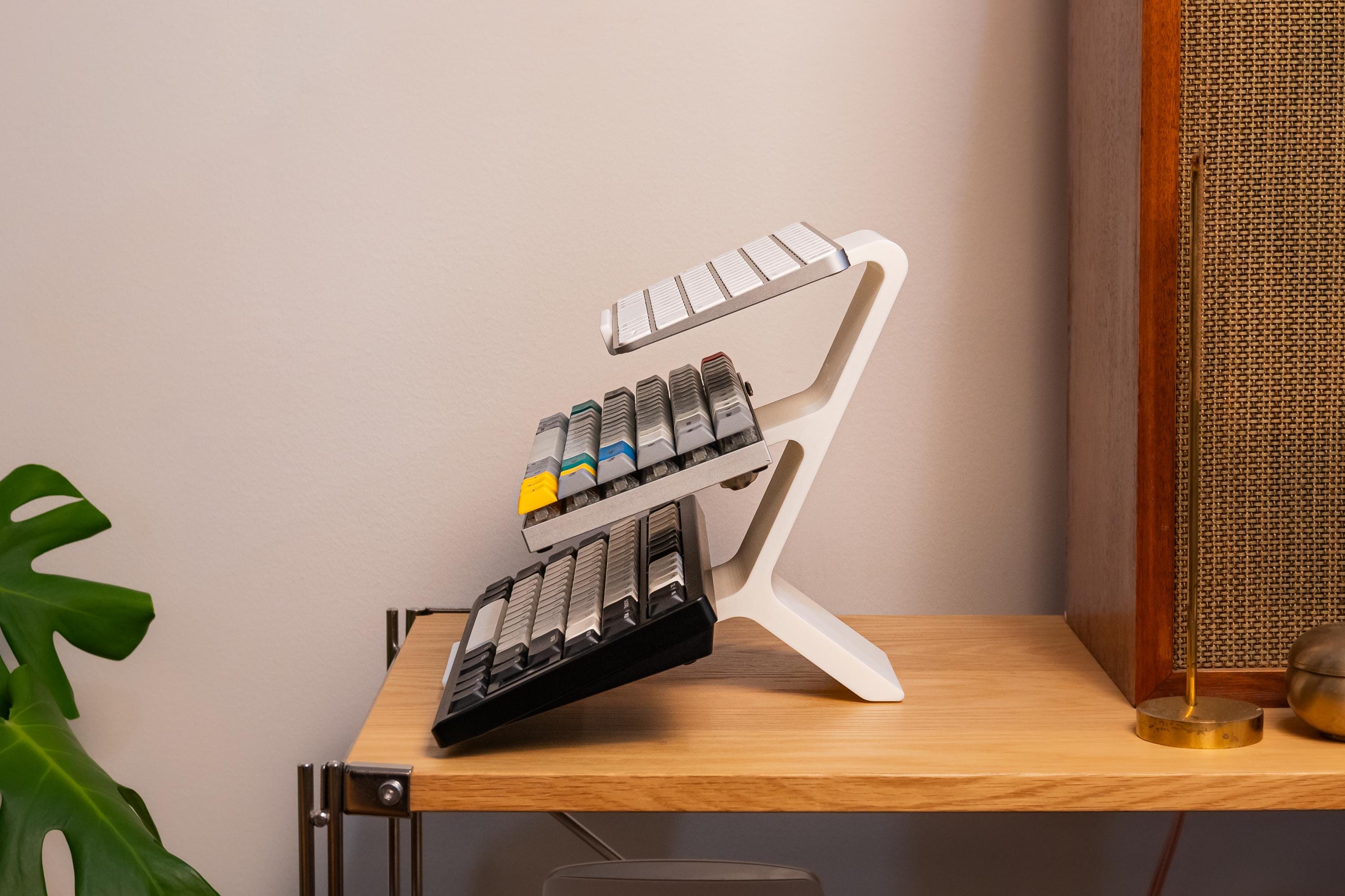 KDS-3: Keyboard Display Stand, 3 Tiers (grip Included) - Etsy