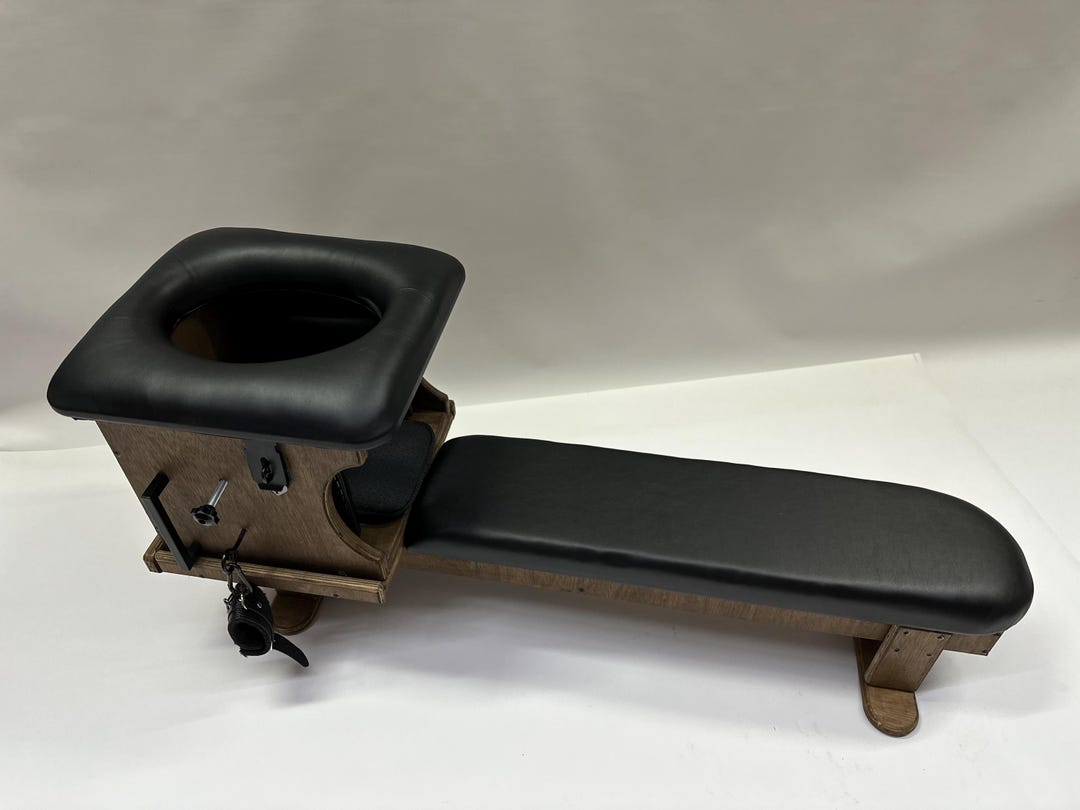 Queening Chair: BDSM Smotherbox Bench With Adjustable Head Clamps - Etsy