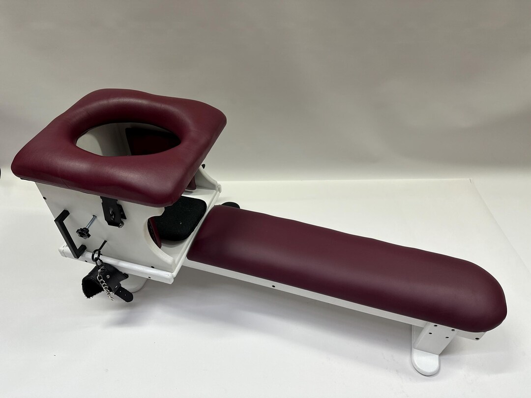 Queening Chair - Luxurious Smotherbox & Bench Set for Oral Sex ...
