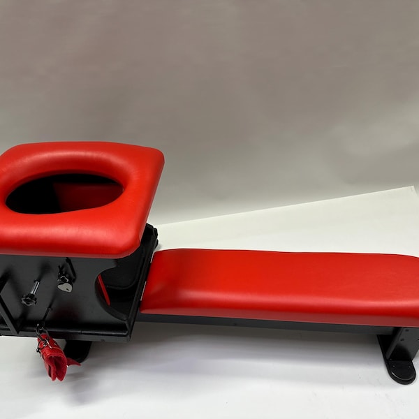 Queening Chair - Etsy