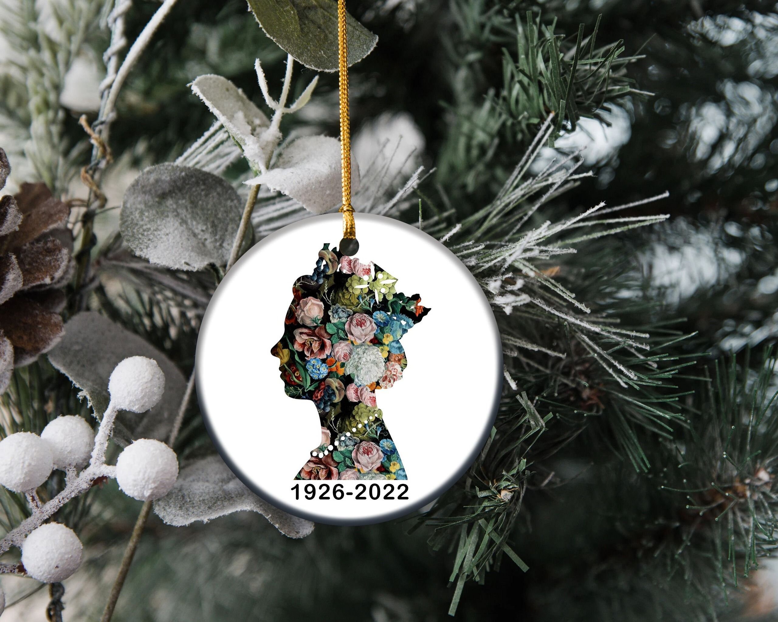 Queen Elizabeth Platinum Jubilee Ornament, Queen Elizabeth Flower ...