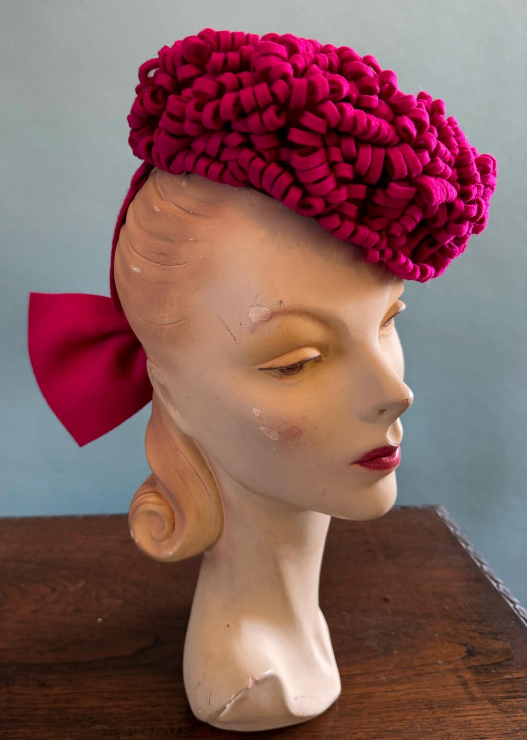 Stunning Vintage 1940's WW2 Era Hat in Fuchsia Colored Wool Felt Fabric ...