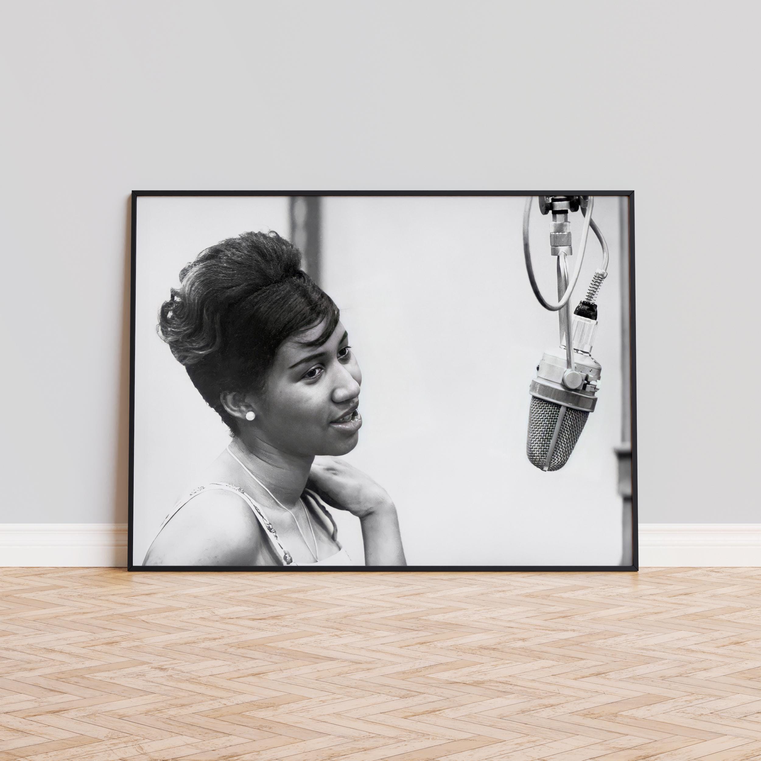 Aretha Franklin Posters / Aretha Franklin Black and White Wall Art ...