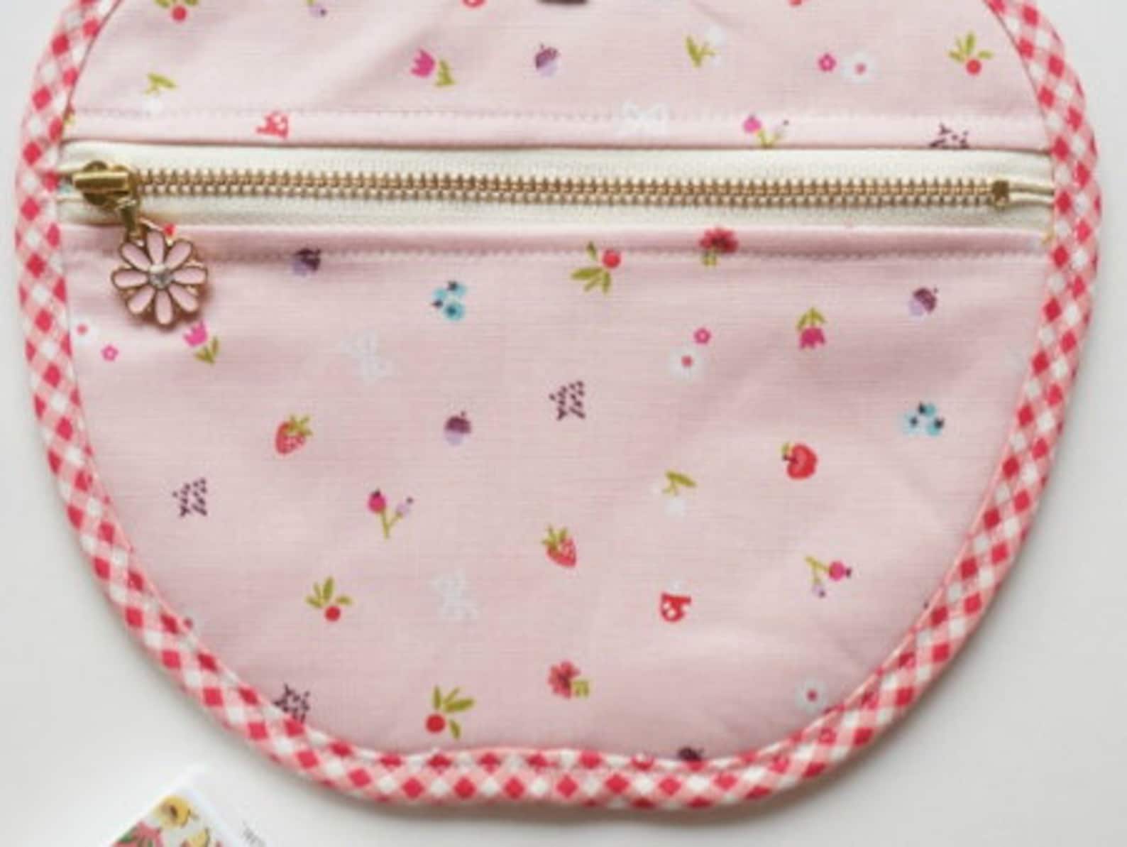 Apple Zipper Pouch PDF Pattern | Etsy