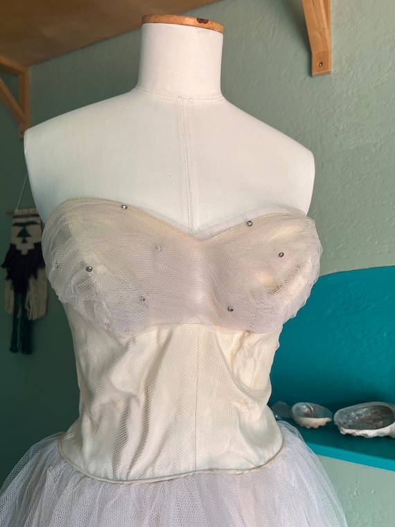 Vintage 1950s Strapless Tulle Prom Dress / Vintage We… - Gem