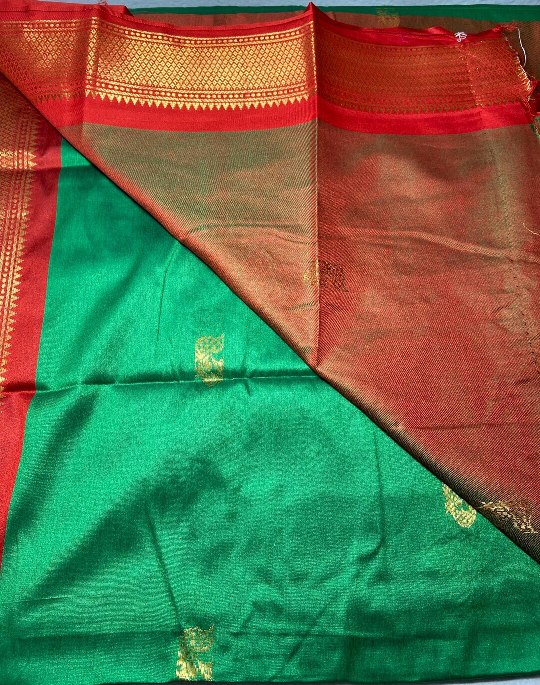 Beautiful Super Soft Temple Border Kanjivaram Silk Saree (green/red) - Etsy