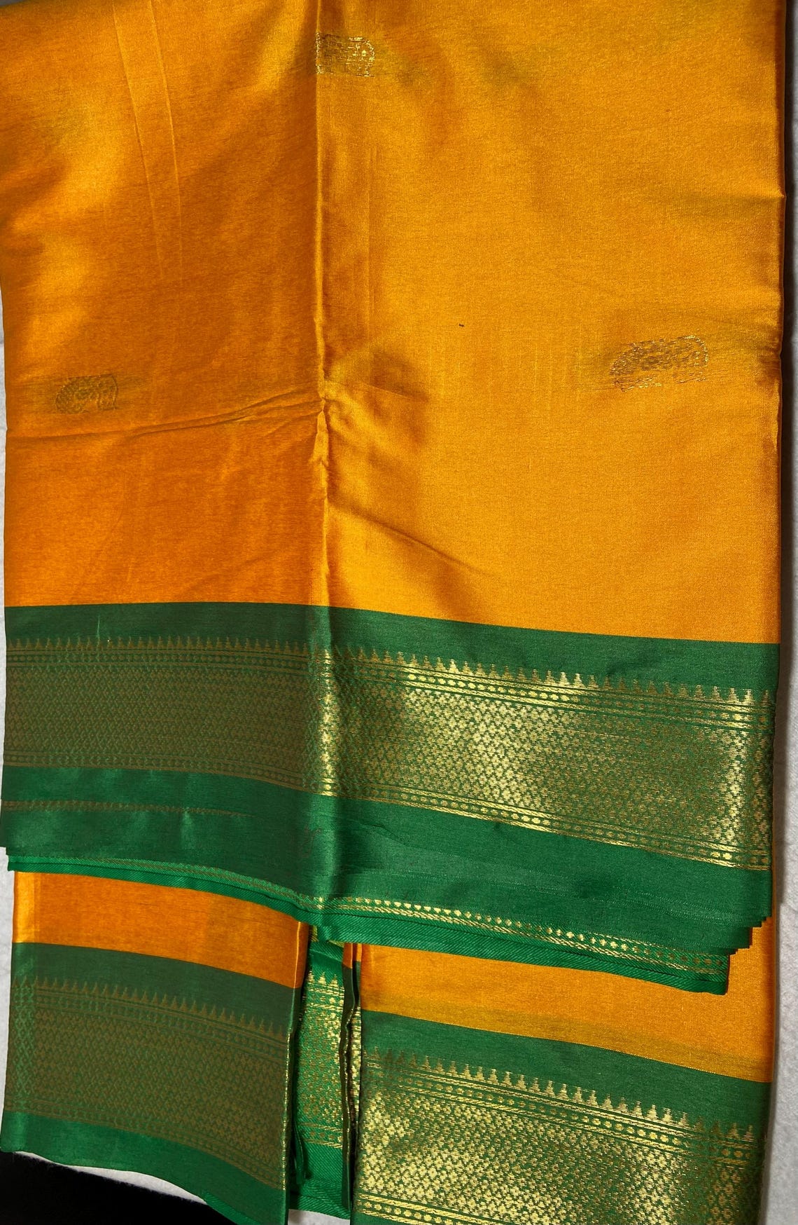Beautiful Super Soft Temple Border Kanjivaram Silk Saree (turmeric ...